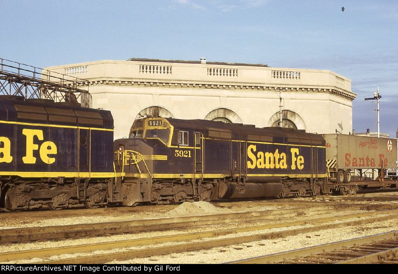 ATSF 5921(F-45)